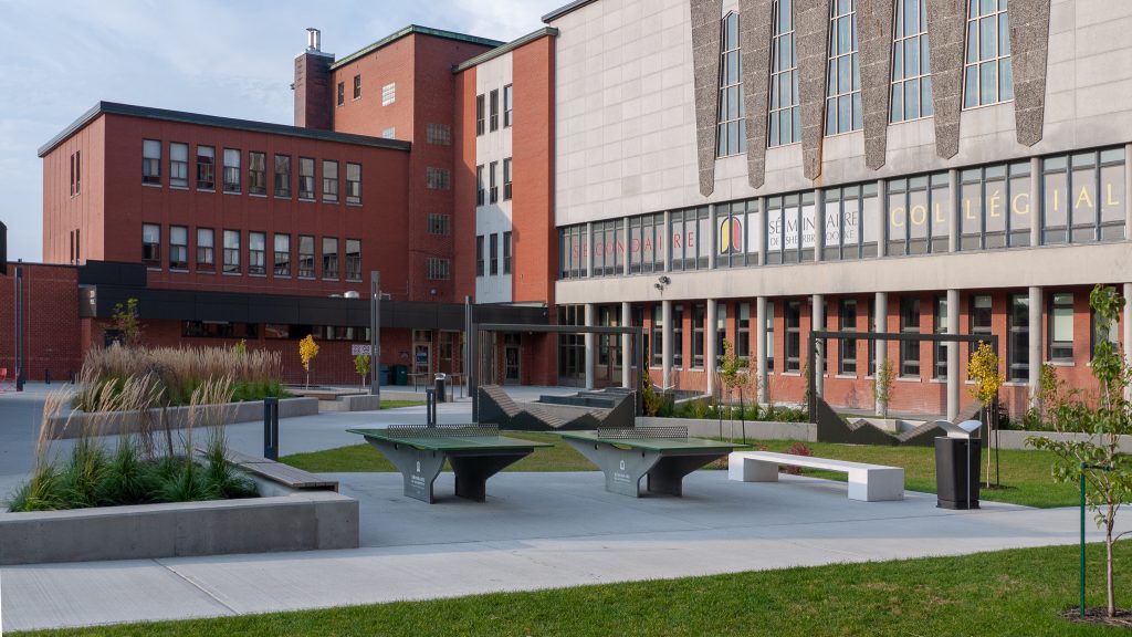 Réaménagement de la cour du Séminaire de SherbrookeSherbrooke | St-Georges